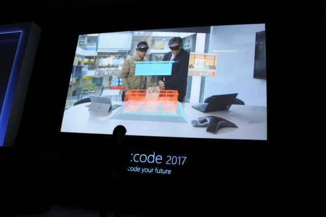 ビジネスで普通に利用される Mixed Reality の全貌！ ー de:code 2017 基調講演レポート（後半） | HTML5Experts.jp